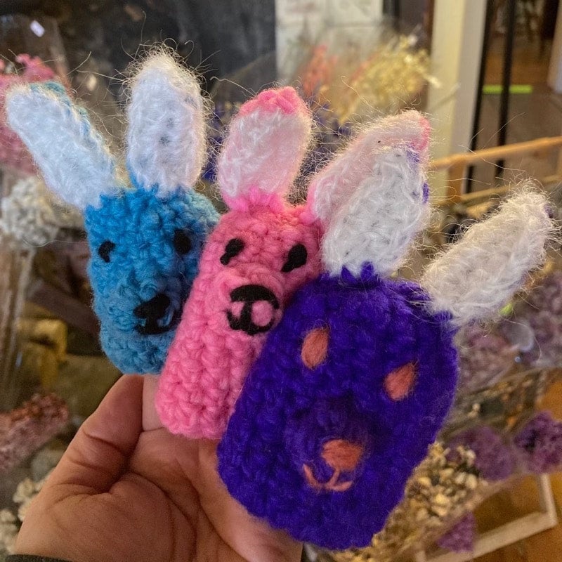 Crochet Finger Puppet | Sweet Sprig